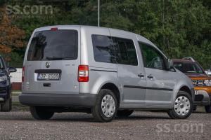 Pelēks Volkswagen Caddy 2005 Rīga, ar dzinēja tilpumu 1.60 L un nobraukumu 233 tūkst. km par 3990 €, foto 5 vietnē AUTOMOTO.COM.LV