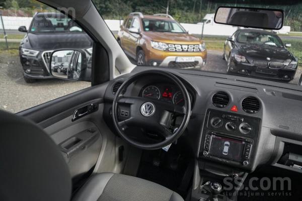 Pelēks Volkswagen Caddy 2005 Rīga, ar dzinēja tilpumu 1.60 L un nobraukumu 233 tūkst. km par 3990 €, foto 8 vietnē AUTOMOTO.COM.LV