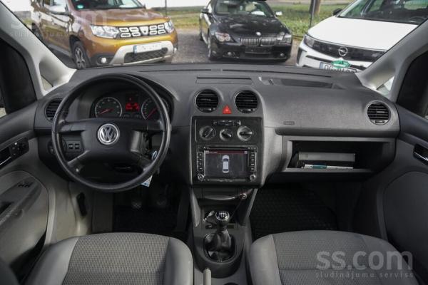 Pelēks Volkswagen Caddy 2005 Rīga, ar dzinēja tilpumu 1.60 L un nobraukumu 233 tūkst. km par 3990 €, foto 9 vietnē AUTOMOTO.COM.LV
