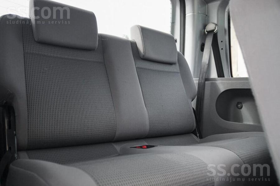 Pelēks Volkswagen Caddy 2005 Rīga, ar dzinēja tilpumu 1.60 L un nobraukumu 233 tūkst. km par 3990 €, foto 14 vietnē AUTOMOTO.COM.LV