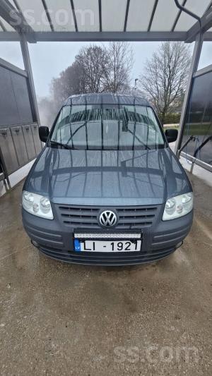 Pelēks Volkswagen Caddy 2006 Cēsis, ar dzinēja tilpumu 1.90 L un nobraukumu 331 tūkst. km par 3150 €, foto  vietnē AUTOMOTO.COM.LV