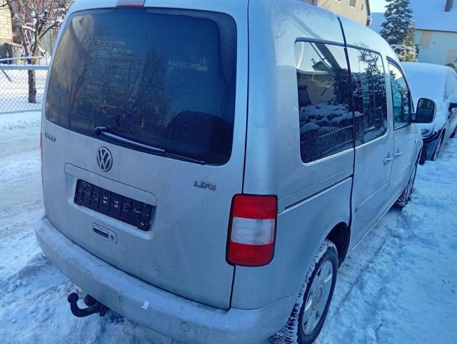 Grey Volkswagen Caddy 2006 in Marijampole, with an engine capacity of 1.90 L and mileage of 20 thousand km for 2400 €, photo 3 on AUTOMOTO.COM.LV