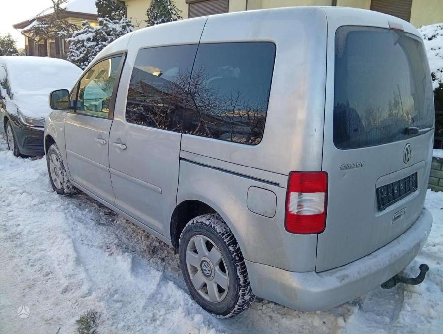 Grey Volkswagen Caddy 2006 in Marijampole, with an engine capacity of 1.90 L and mileage of 20 thousand km for 2400 €, photo 5 on AUTOMOTO.COM.LV