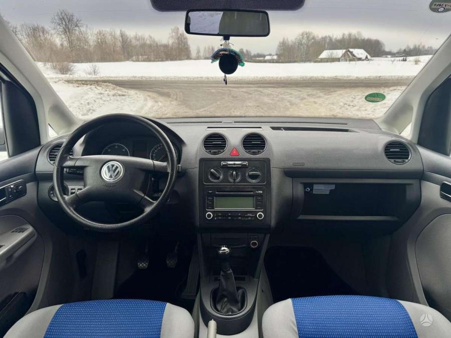 Grey Volkswagen Caddy 2006 in Vilnius, with an engine capacity of 1.90 L and mileage of 204 thousand km for 4100 €, photo 8 on AUTOMOTO.COM.LV