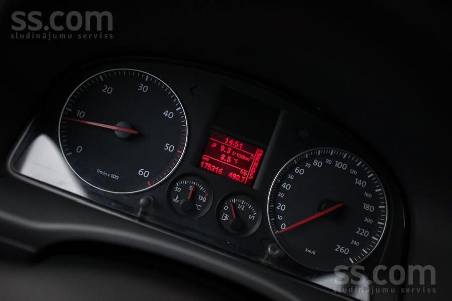 Pelēks Volkswagen Caddy 2006 Tukums, ar dzinēja tilpumu 1.90 L un nobraukumu 187 tūkst. km par 4500 €, foto 13 vietnē AUTOMOTO.COM.LV