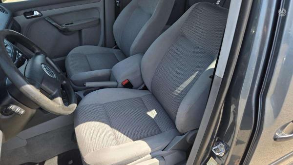 Grey Volkswagen Caddy 2006 in Taurage, with an engine capacity of 1.90 L and mileage of 260 thousand km for 3600 €, photo 4 on AUTOMOTO.COM.LV