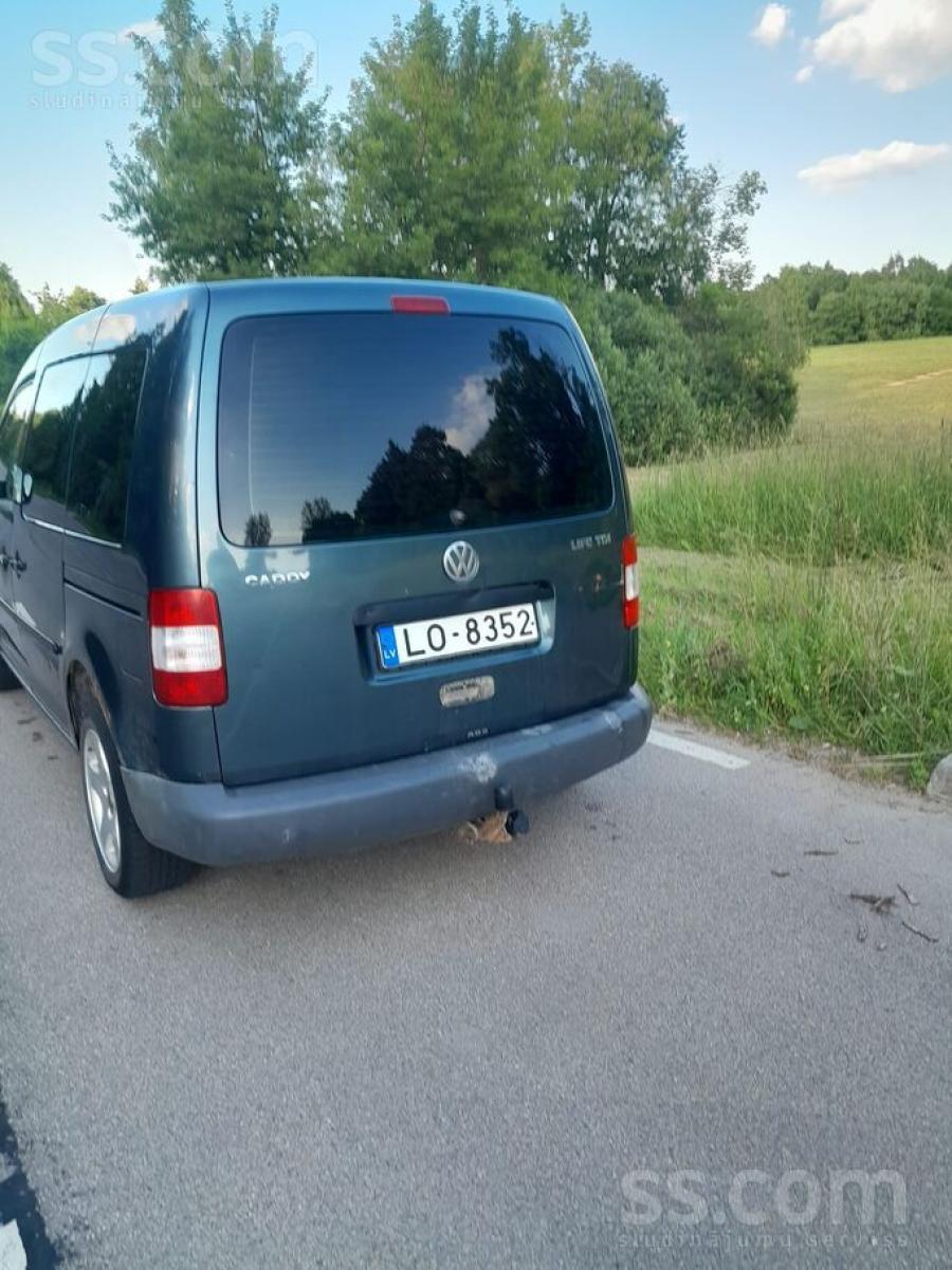 Grey Volkswagen Caddy 2006 in Preili, with an engine capacity of 1.90 L and mileage of 441 thousand km for 800 €, photo 4 on AUTOMOTO.COM.LV