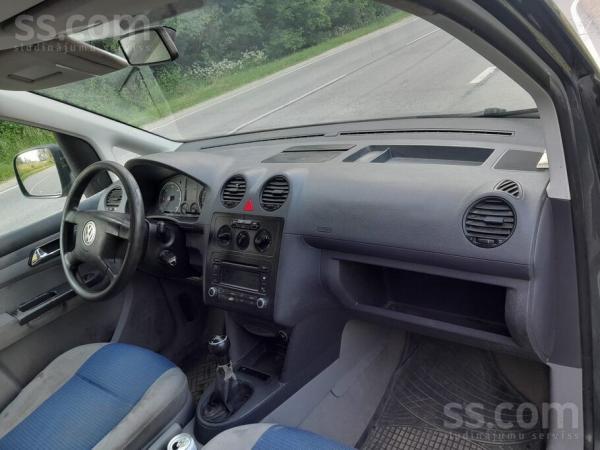 Grey Volkswagen Caddy 2006 in Preili, with an engine capacity of 1.90 L and mileage of 441 thousand km for 800 €, photo 7 on AUTOMOTO.COM.LV