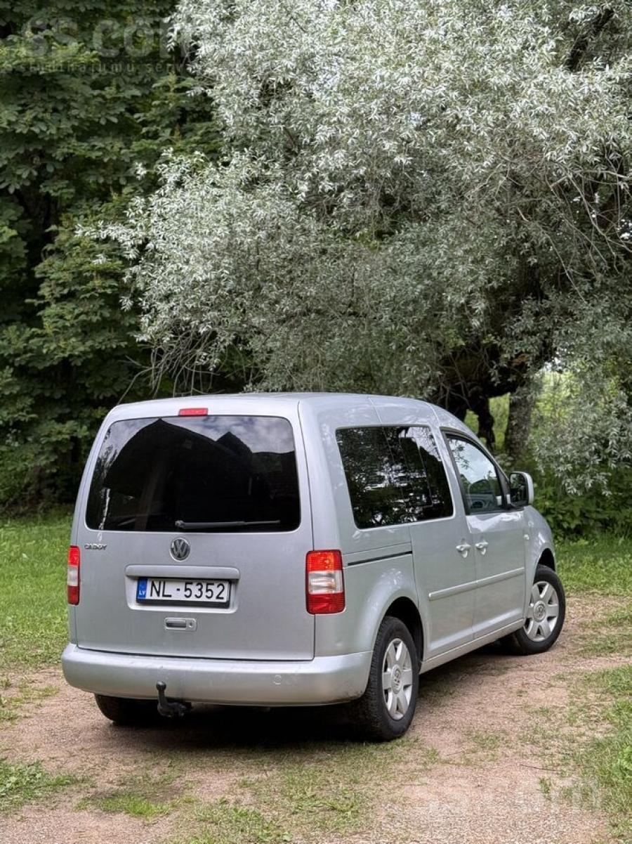 Pelēks Volkswagen Caddy 2006 Kuldīga, ar dzinēja tilpumu 1.90 L un nobraukumu 276 tūkst. km par 3000 €, foto 4 vietnē AUTOMOTO.COM.LV