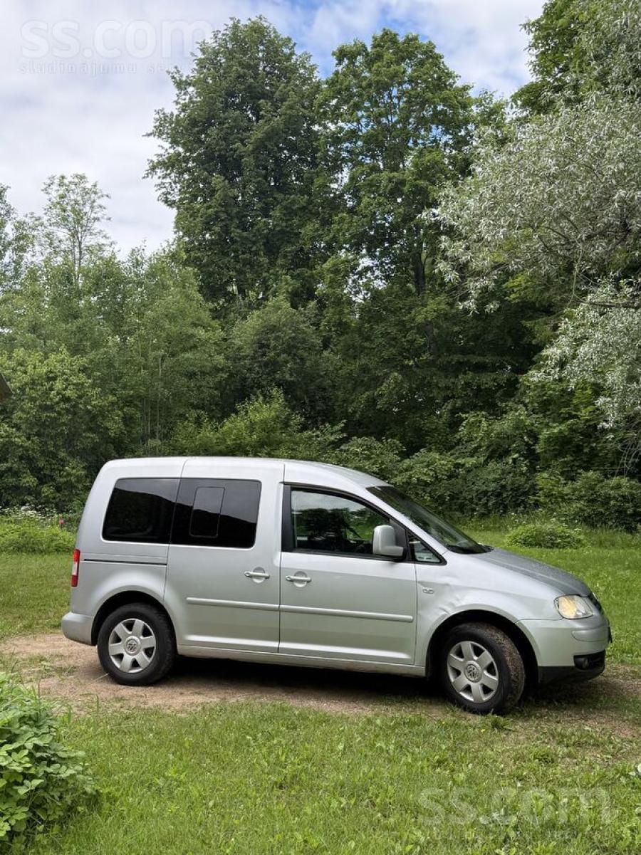 Pelēks Volkswagen Caddy 2006 Kuldīga, ar dzinēja tilpumu 1.90 L un nobraukumu 276 tūkst. km par 3000 €, foto 5 vietnē AUTOMOTO.COM.LV