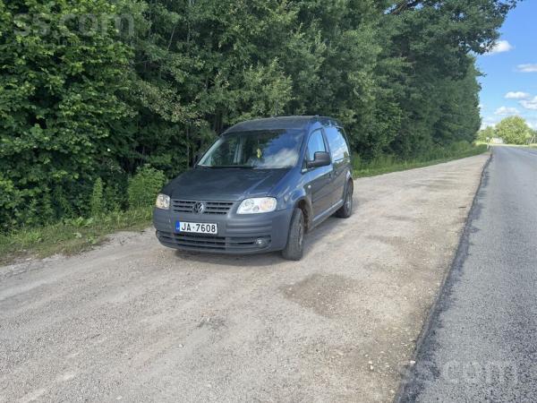 Pelēks Volkswagen Caddy 2006 Rīga, ar dzinēja tilpumu 1.60 L un nobraukumu 358 tūkst. km par 1000 €, foto 6 vietnē AUTOMOTO.COM.LV