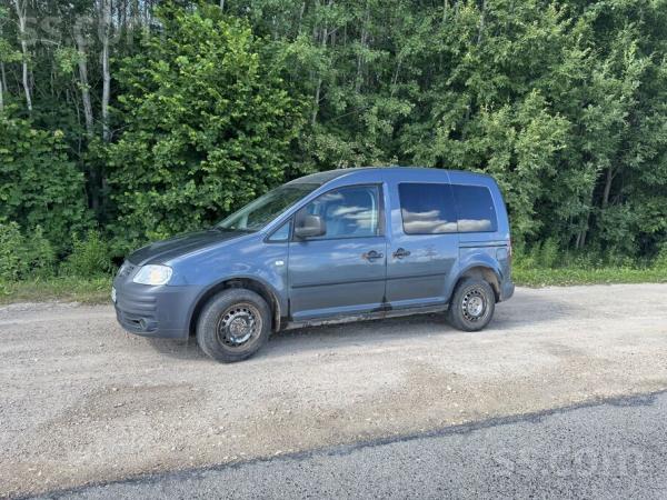 Pelēks Volkswagen Caddy 2006 Rīga, ar dzinēja tilpumu 1.60 L un nobraukumu 358 tūkst. km par 1000 €, foto 8 vietnē AUTOMOTO.COM.LV