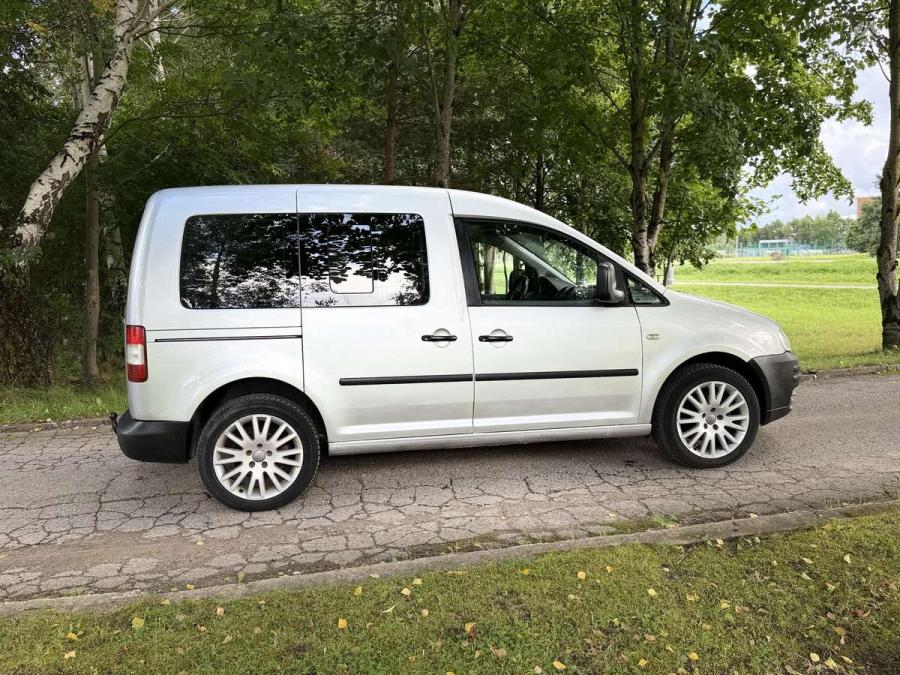 Pelēks Volkswagen Caddy 2006 Plungė, ar dzinēja tilpumu 1.90 L un nobraukumu 450 tūkst. km par 3300 €, foto 4 vietnē AUTOMOTO.COM.LV