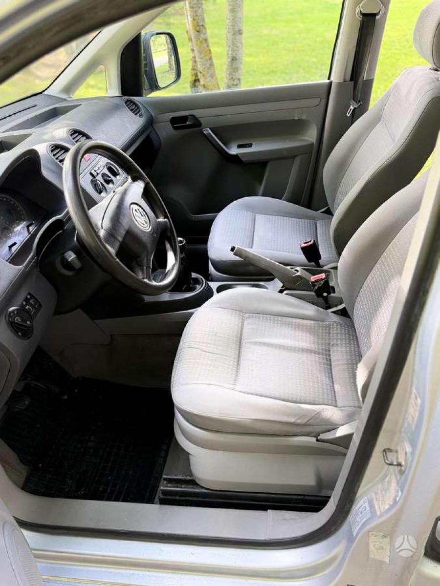 Pelēks Volkswagen Caddy 2006 Plungė, ar dzinēja tilpumu 1.90 L un nobraukumu 450 tūkst. km par 3300 €, foto 13 vietnē AUTOMOTO.COM.LV