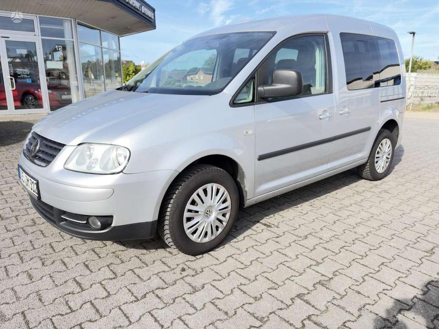 Grey Volkswagen Caddy 2006 in Jurbarkas, with an engine capacity of 1.60 L and mileage of 257 thousand km for 3150 €, photo 3 on AUTOMOTO.COM.LV