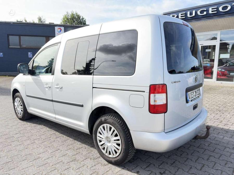 Grey Volkswagen Caddy 2006 in Jurbarkas, with an engine capacity of 1.60 L and mileage of 257 thousand km for 3150 €, photo 4 on AUTOMOTO.COM.LV
