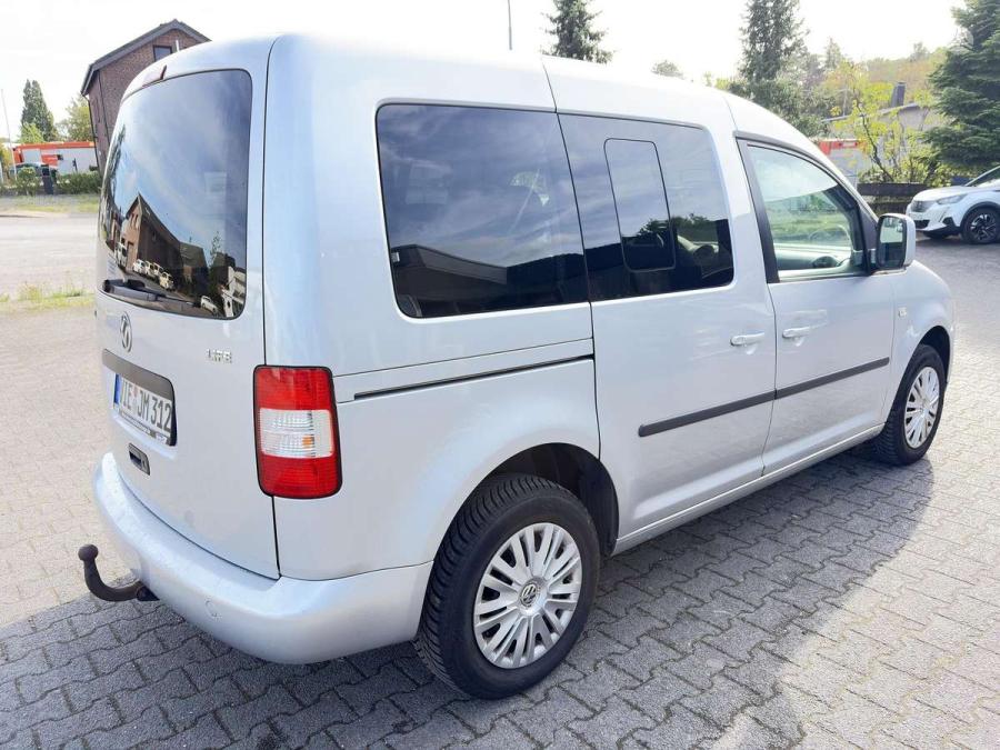 Grey Volkswagen Caddy 2006 in Jurbarkas, with an engine capacity of 1.60 L and mileage of 257 thousand km for 3150 €, photo 7 on AUTOMOTO.COM.LV