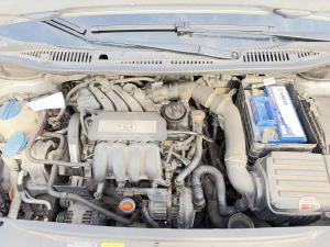 Grey Volkswagen Caddy 2006 in Jurbarkas, with an engine capacity of 1.60 L and mileage of 257 thousand km for 3150 €, photo 18 on AUTOMOTO.COM.LV