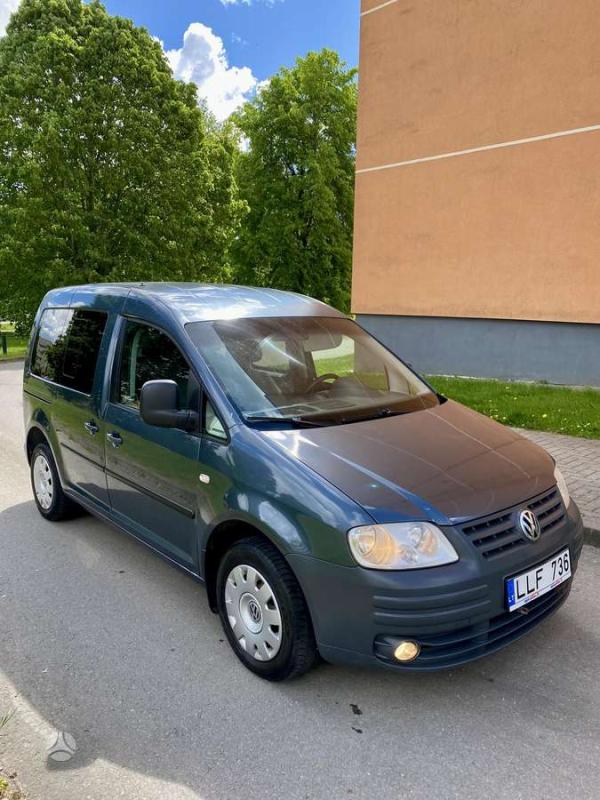 Pelēks Volkswagen Caddy 2007 Kelmė, ar dzinēja tilpumu 1.90 L un nobraukumu 379 tūkst. km par 3750 €, foto 1 vietnē AUTOMOTO.COM.LV
