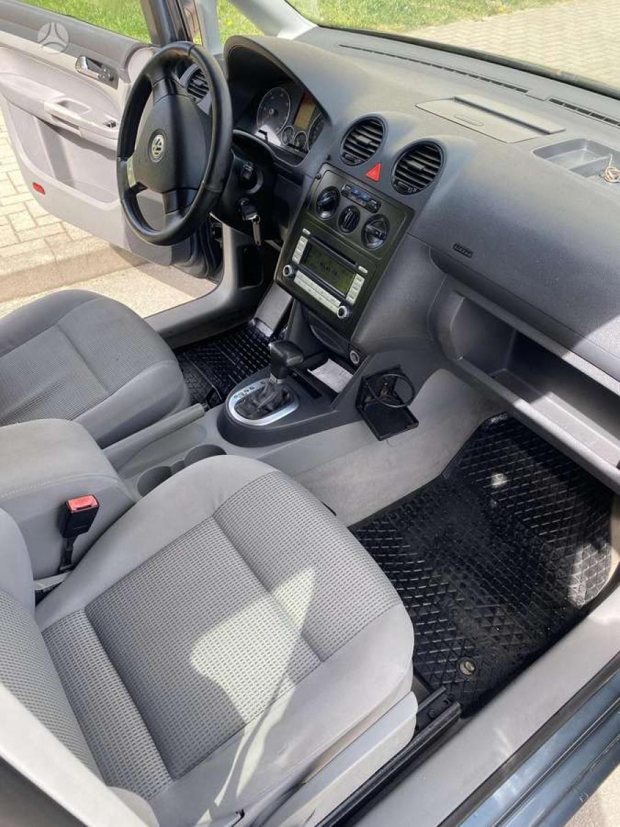 Pelēks Volkswagen Caddy 2007 Kelmė, ar dzinēja tilpumu 1.90 L un nobraukumu 379 tūkst. km par 3750 €, foto 8 vietnē AUTOMOTO.COM.LV