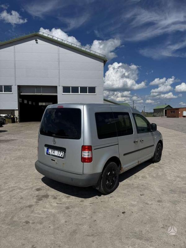 Grey Volkswagen Caddy 2007 in Marijampole, with an engine capacity of 1.90 L and mileage of 486 thousand km for 1000 €, photo 5 on AUTOMOTO.COM.LV
