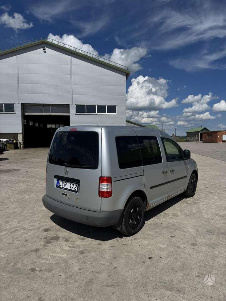 Pelēks Volkswagen Caddy 2007 Marijampole, ar dzinēja tilpumu 1.90 L un nobraukumu 486 tūkst. km par 1000 €, foto 6 vietnē AUTOMOTO.COM.LV