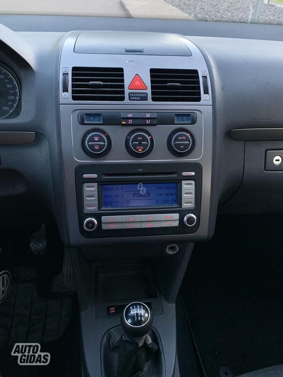 Pelēks Volkswagen Caddy 2007 Kauņa, ar dzinēja tilpumu 1.90 L un nobraukumu 500 tūkst. km par 790 €, foto 33 vietnē AUTOMOTO.COM.LV