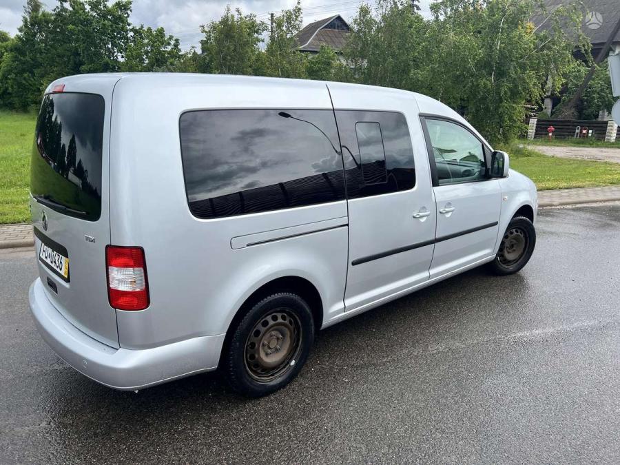 Grey Volkswagen Caddy 2008 in Kaunas, with an engine capacity of 1.90 L and mileage of 310 thousand km for 4950 €, photo 4 on AUTOMOTO.COM.LV