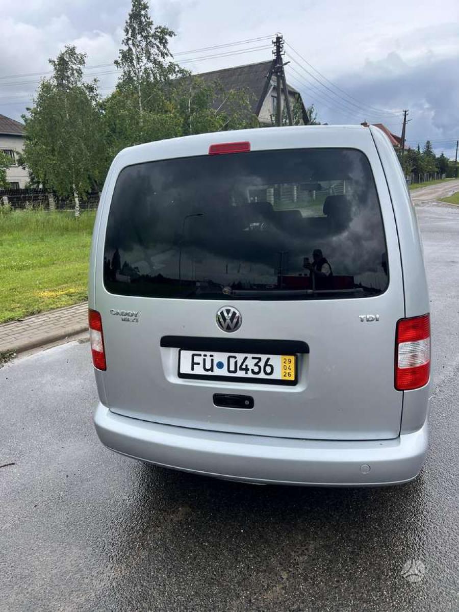 Grey Volkswagen Caddy 2008 in Kaunas, with an engine capacity of 1.90 L and mileage of 310 thousand km for 4950 €, photo 5 on AUTOMOTO.COM.LV