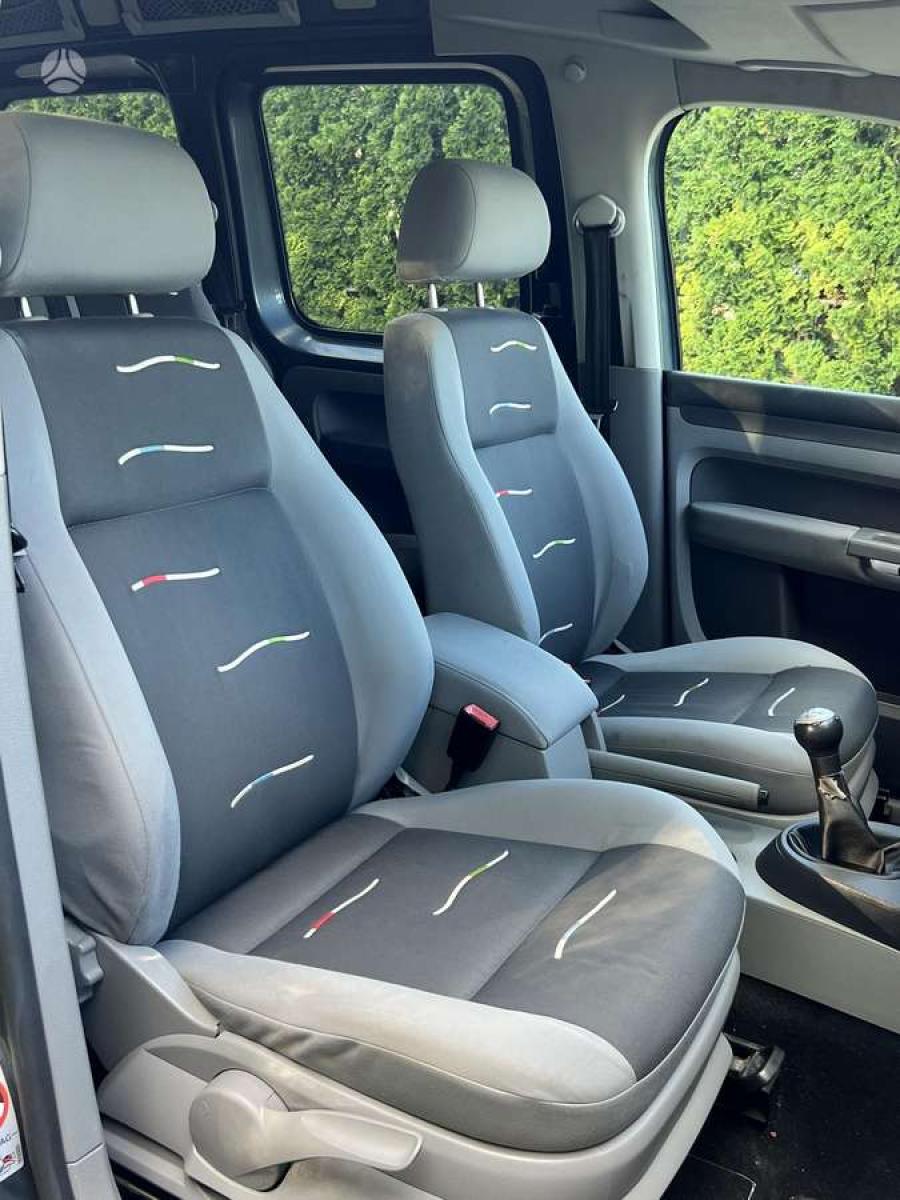 Pelēks Volkswagen Caddy 2008 Mažeikiai, ar dzinēja tilpumu 1.90 L un nobraukumu 295 tūkst. km par 3950 €, foto 9 vietnē AUTOMOTO.COM.LV