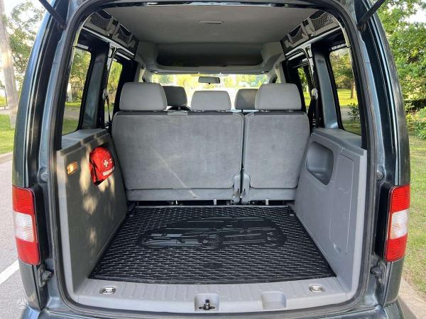 Pelēks Volkswagen Caddy 2008 Mažeikiai, ar dzinēja tilpumu 1.90 L un nobraukumu 295 tūkst. km par 3950 €, foto 10 vietnē AUTOMOTO.COM.LV