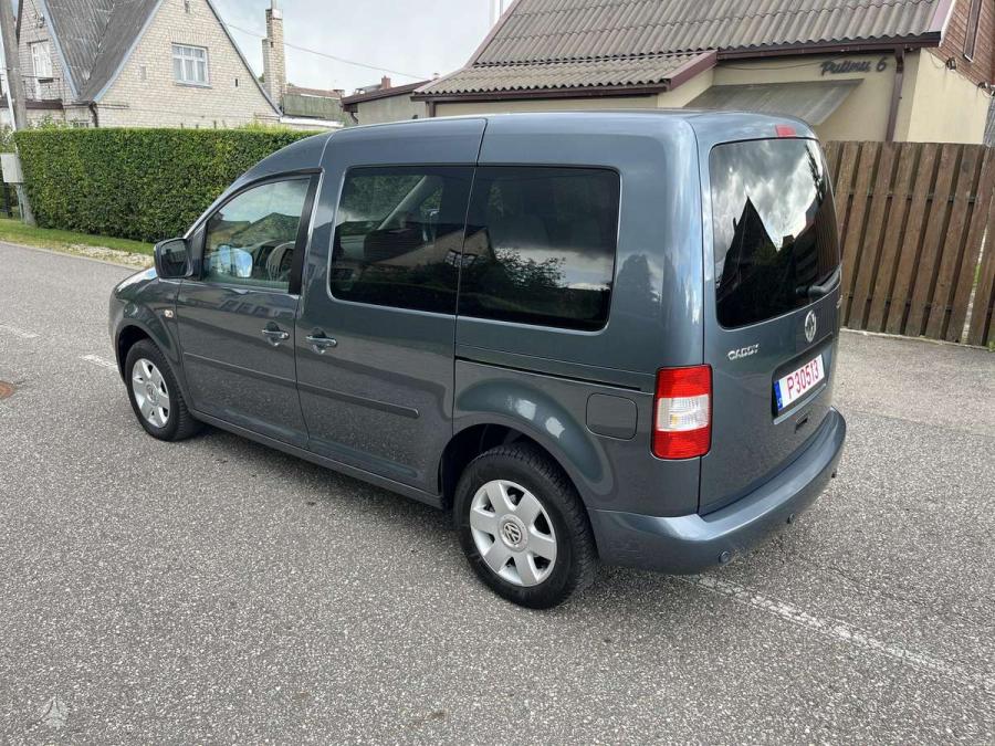 Grey Volkswagen Caddy 2008 in Kedainiai, with an engine capacity of 1.90 L and mileage of 251 thousand km for 5650 €, photo 5 on AUTOMOTO.COM.LV