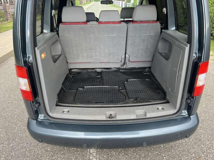 Grey Volkswagen Caddy 2008 in Kedainiai, with an engine capacity of 1.90 L and mileage of 251 thousand km for 5650 €, photo 14 on AUTOMOTO.COM.LV