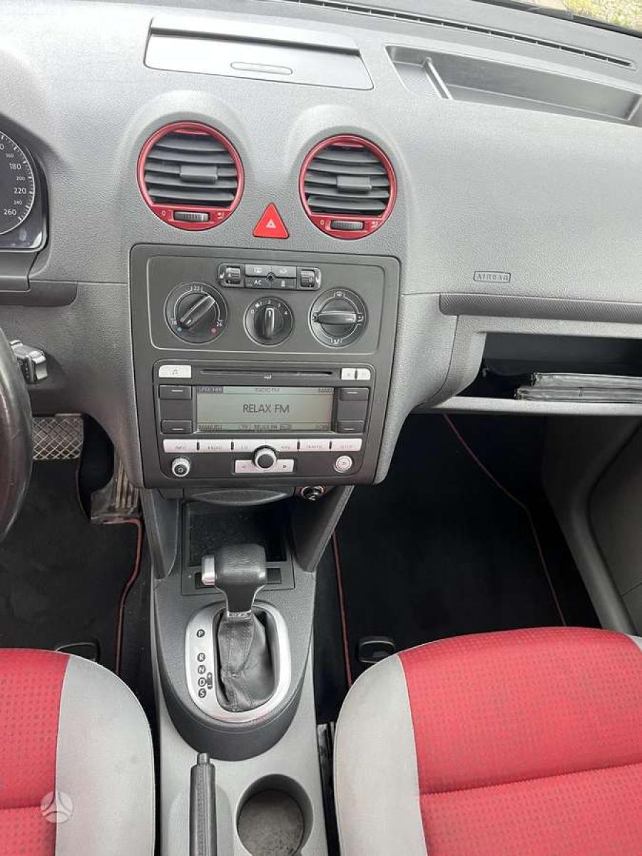 Grey Volkswagen Caddy 2008 in Kedainiai, with an engine capacity of 1.90 L and mileage of 251 thousand km for 5650 €, photo 22 on AUTOMOTO.COM.LV