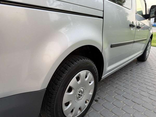 Grey Volkswagen Caddy 2008 in Vilnius, with an engine capacity of 1.90 L and mileage of 296 thousand km for 4400 €, photo 8 on AUTOMOTO.COM.LV