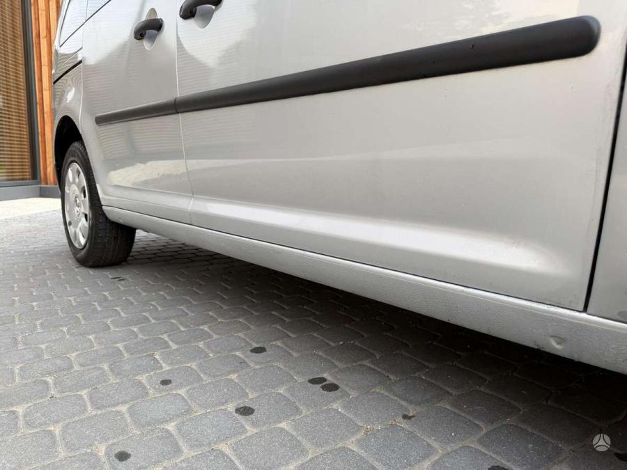 Pelēks Volkswagen Caddy 2008 Viļņa, ar dzinēja tilpumu 1.90 L un nobraukumu 295 tūkst. km par 4000 €, foto 8 vietnē AUTOMOTO.COM.LV