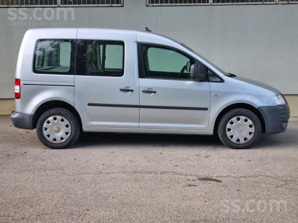 Grey Volkswagen Caddy 2008 in Ogre, with an engine capacity of 1.90 L and mileage of 310 thousand km for 4650 €, photo 5 on AUTOMOTO.COM.LV