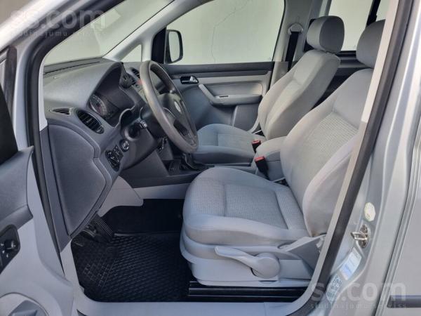 Grey Volkswagen Caddy 2008 in Ogre, with an engine capacity of 1.90 L and mileage of 310 thousand km for 4650 €, photo 11 on AUTOMOTO.COM.LV