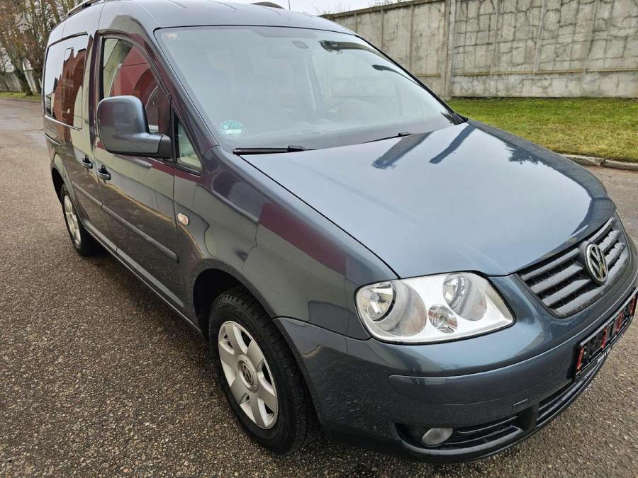 Pelēks Volkswagen Caddy 2009 Kėdainiai, ar dzinēja tilpumu 1.90 L un nobraukumu 269 tūkst. km par 5250 €, foto 3 vietnē AUTOMOTO.COM.LV