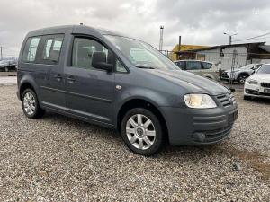 Pelēks Volkswagen Caddy 2009 Kauņa, ar dzinēja tilpumu 2.00 L un nobraukumu 380 tūkst. km par 2990 €, foto  vietnē AUTOMOTO.COM.LV