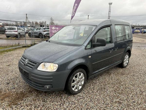 Grey Volkswagen Caddy 2009 in Kaunas, with an engine capacity of 2.00 L and mileage of 380 thousand km for 2990 €, photo 3 on AUTOMOTO.COM.LV