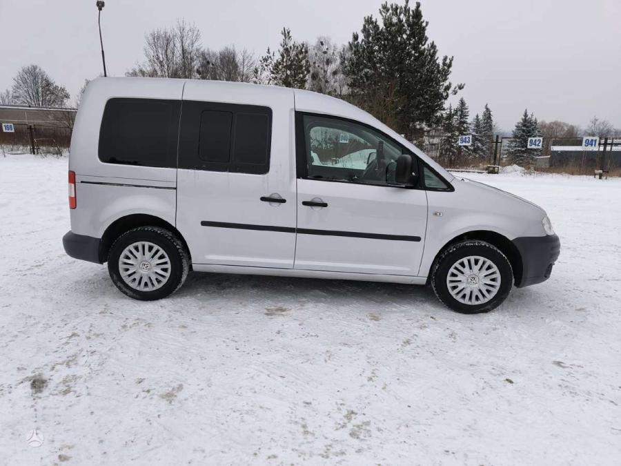 Grey Volkswagen Caddy 2009 in Alytus, with an engine capacity of 1.90 L and mileage of 283 thousand km for 4800 €, photo 5 on AUTOMOTO.COM.LV