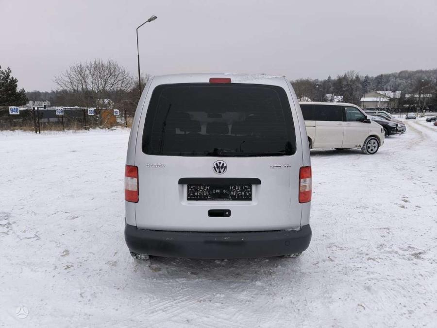Grey Volkswagen Caddy 2009 in Alytus, with an engine capacity of 1.90 L and mileage of 283 thousand km for 4800 €, photo 8 on AUTOMOTO.COM.LV