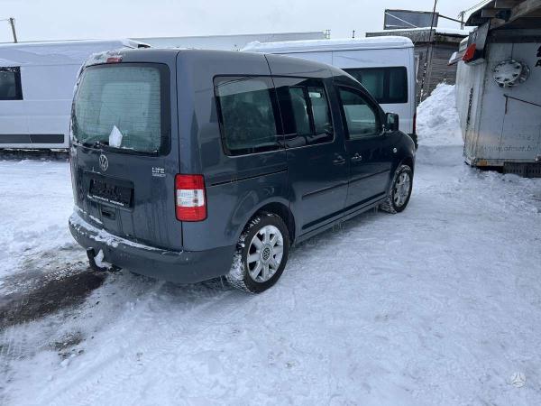 Pelēks Volkswagen Caddy 2009 Kauņa, ar dzinēja tilpumu 2.00 L un nobraukumu 380 tūkst. km par 2880 €, foto 2 vietnē AUTOMOTO.COM.LV
