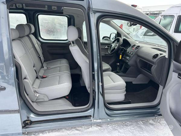 Pelēks Volkswagen Caddy 2009 Kauņa, ar dzinēja tilpumu 2.00 L un nobraukumu 380 tūkst. km par 2880 €, foto 10 vietnē AUTOMOTO.COM.LV