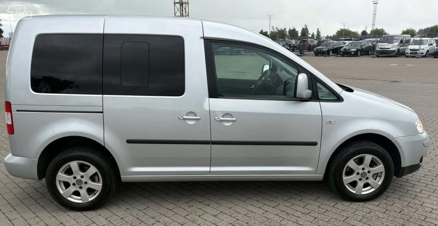 Grey Volkswagen Caddy 2009 in Marijampole, with an engine capacity of 1.90 L and mileage of 276 thousand km for 4850 €, photo 4 on AUTOMOTO.COM.LV