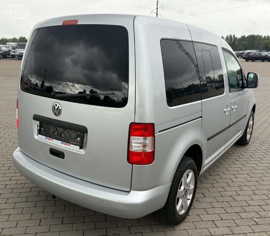 Grey Volkswagen Caddy 2009 in Marijampole, with an engine capacity of 1.90 L and mileage of 276 thousand km for 4850 €, photo 5 on AUTOMOTO.COM.LV