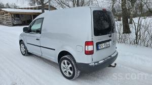 Grey Volkswagen Caddy 2009 in Valmiera, with an engine capacity of 1.90 L and mileage of 376 thousand km for 4800 €, photo 4 on AUTOMOTO.COM.LV