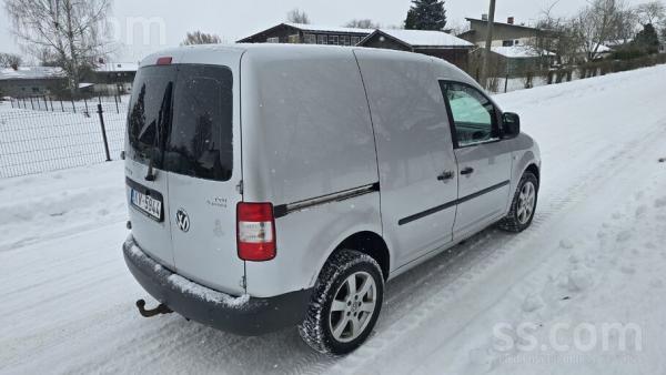 Grey Volkswagen Caddy 2009 in Valmiera, with an engine capacity of 1.90 L and mileage of 376 thousand km for 4800 €, photo 4 on AUTOMOTO.COM.LV