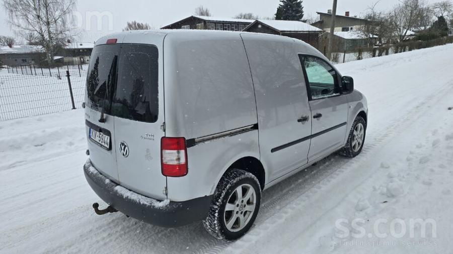 Grey Volkswagen Caddy 2009 in Valmiera, with an engine capacity of 1.90 L and mileage of 376 thousand km for 4800 €, photo 5 on AUTOMOTO.COM.LV